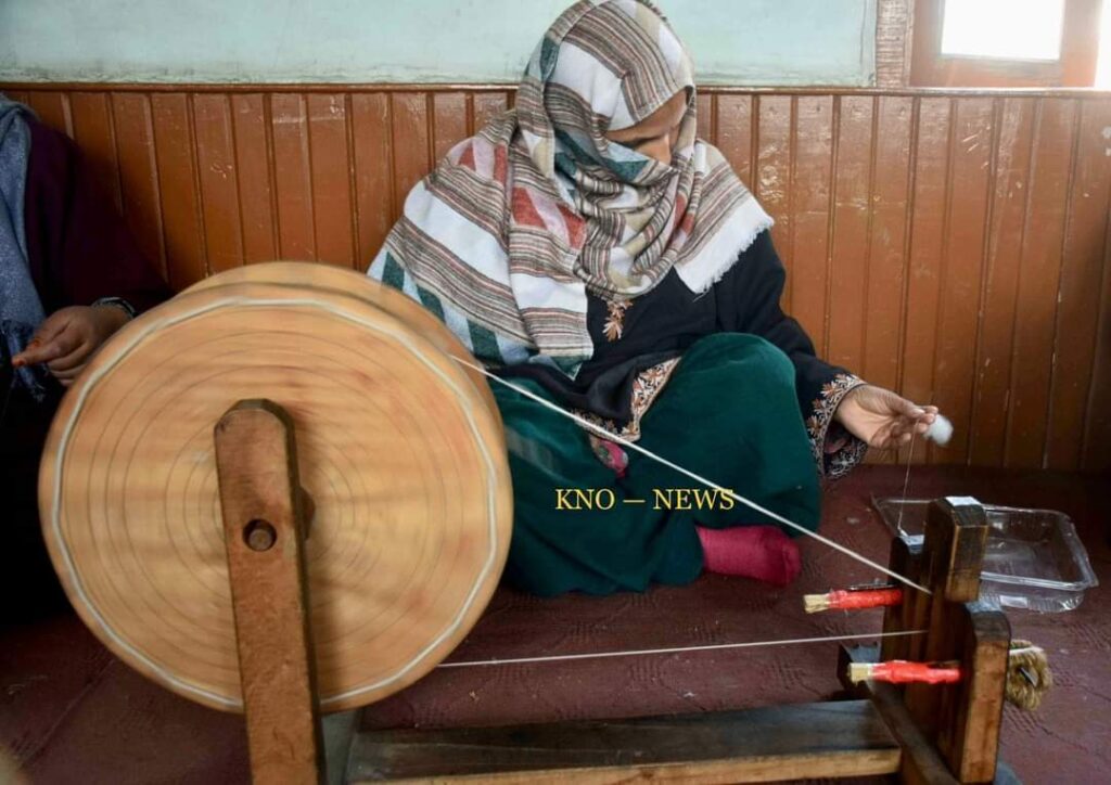 With meager returns, traditional spinning wheel disappears from Kashmir ...