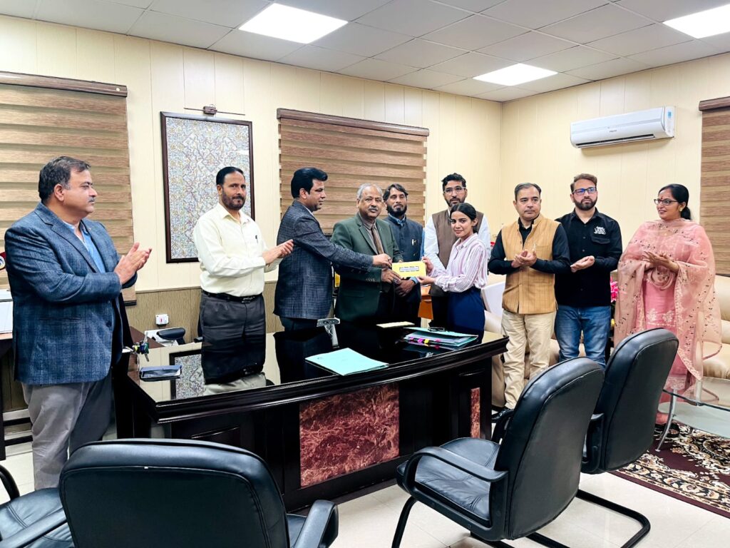 VC BGSBU distributes offer letters - JK News Live